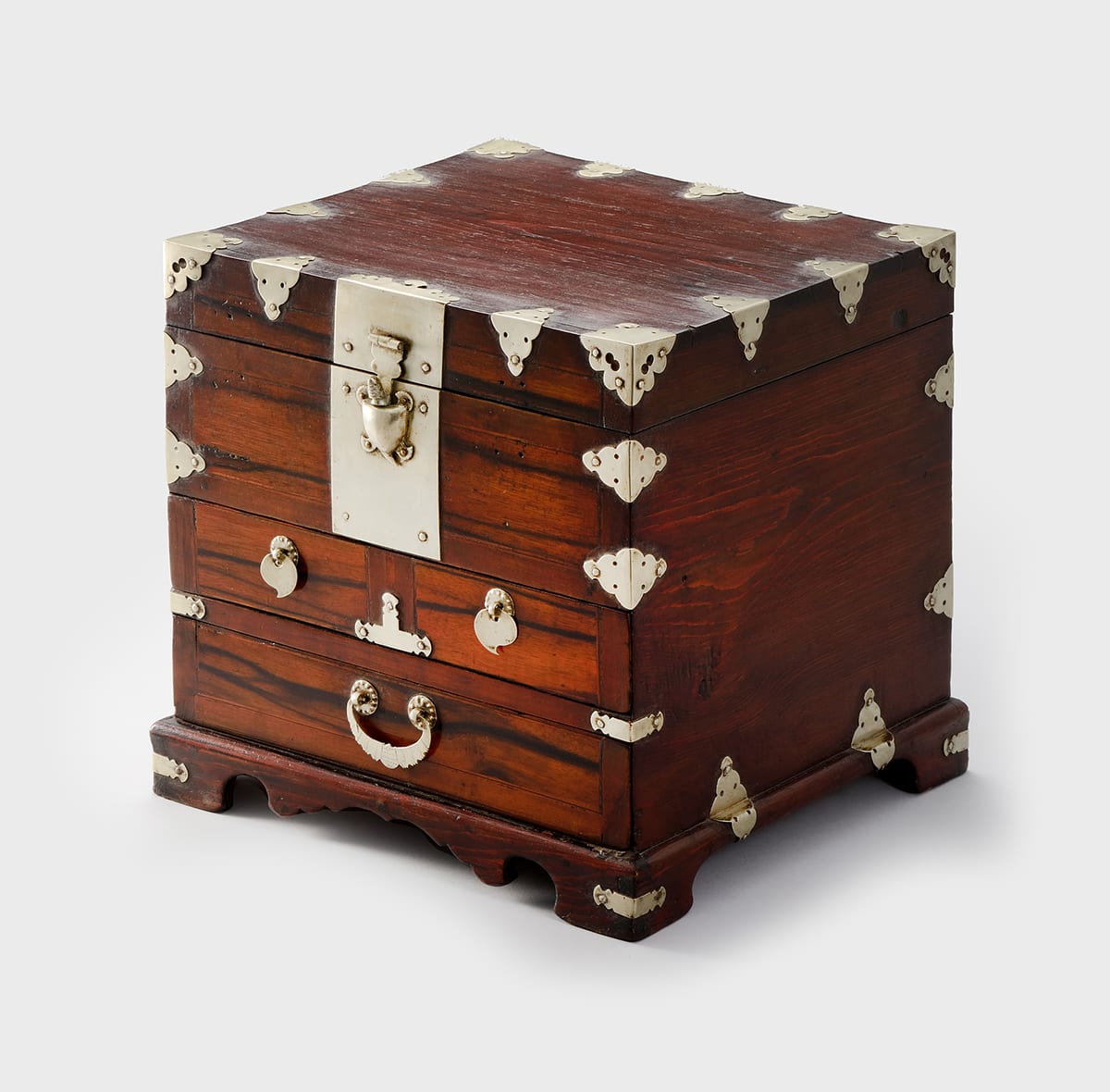 Write Around PAM: Comb Chest - Portland Art Museum